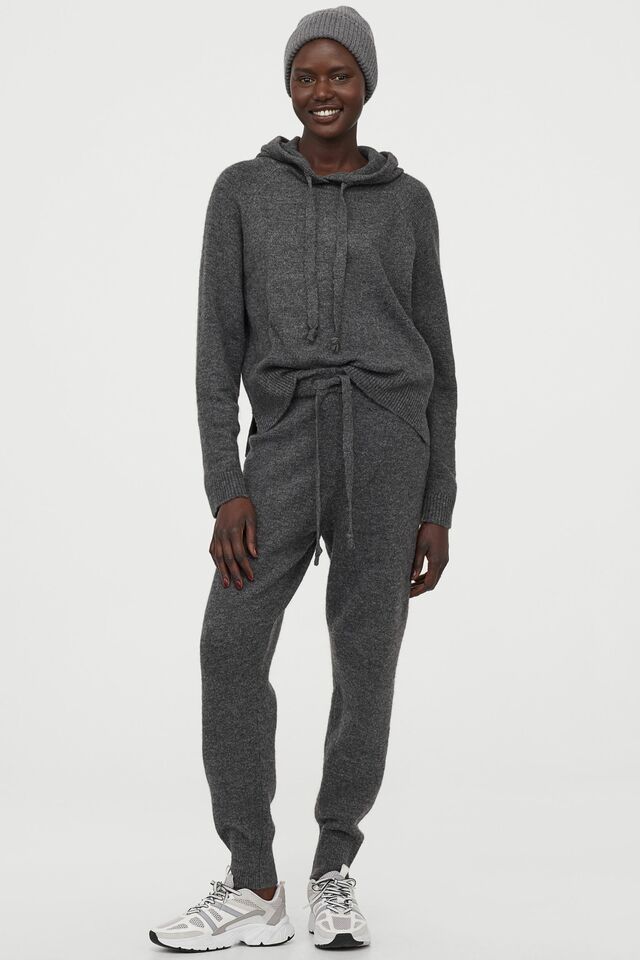 7 x modieuze outfits met een joggingbroek in de hoofdrol - Trendalert