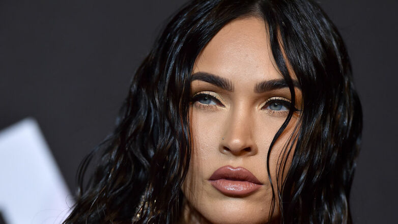 Dit is de 'revenge make-up' trend van Tiktok en zo bereik je de look ...